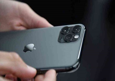 Adding new applications to iPhone smartphones with the iOS 16.2 ...