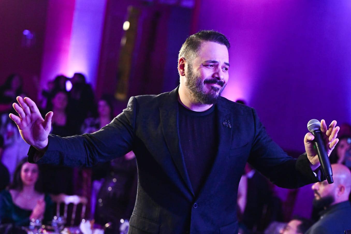 In pictures, Ramy Ayach shines with a full concert in Jordan, and ...