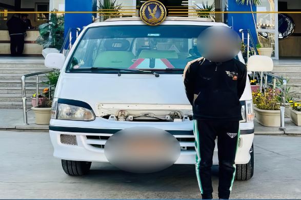كشف ملابسات تحرش سائق بطالبة داخل سيارة ميكروباص في الشروق بوابة الشروق
